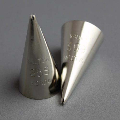 Wilton No 65s Leaf Decorating Tip wilton-no-65s-leaf-decorating-tip