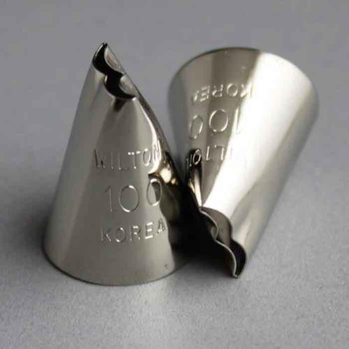 Wilton No. 100 Ruffle Decorating Tip